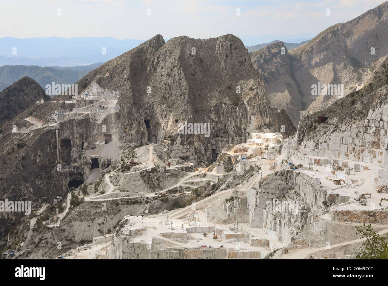 CARRARA MARBLE QUARRIES, ITALY Stock Photo - Alamy