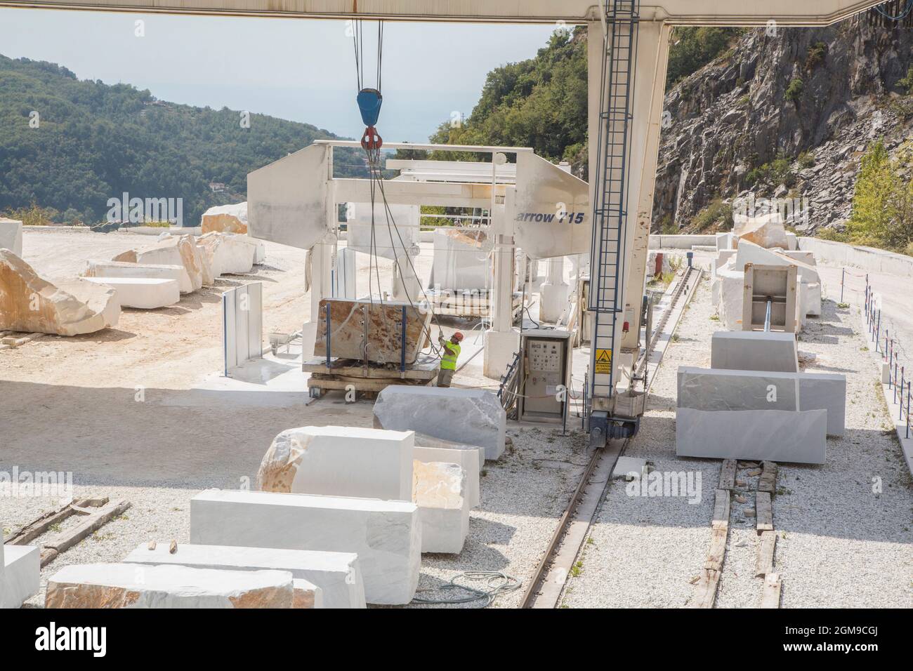 White marble blocks hi-res stock photography and images - Alamy