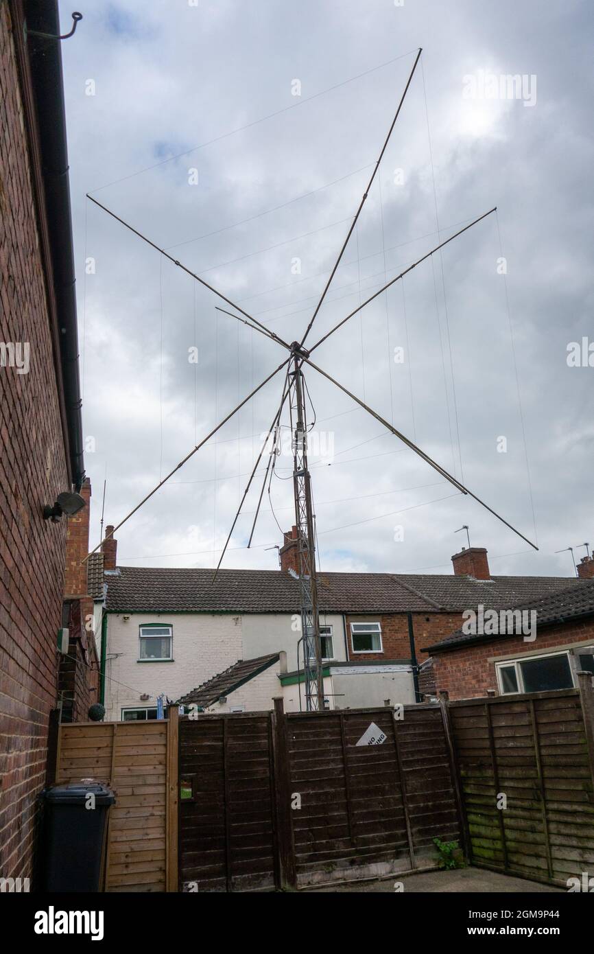 Radio Ham ariel garden Stock Photo - Alamy