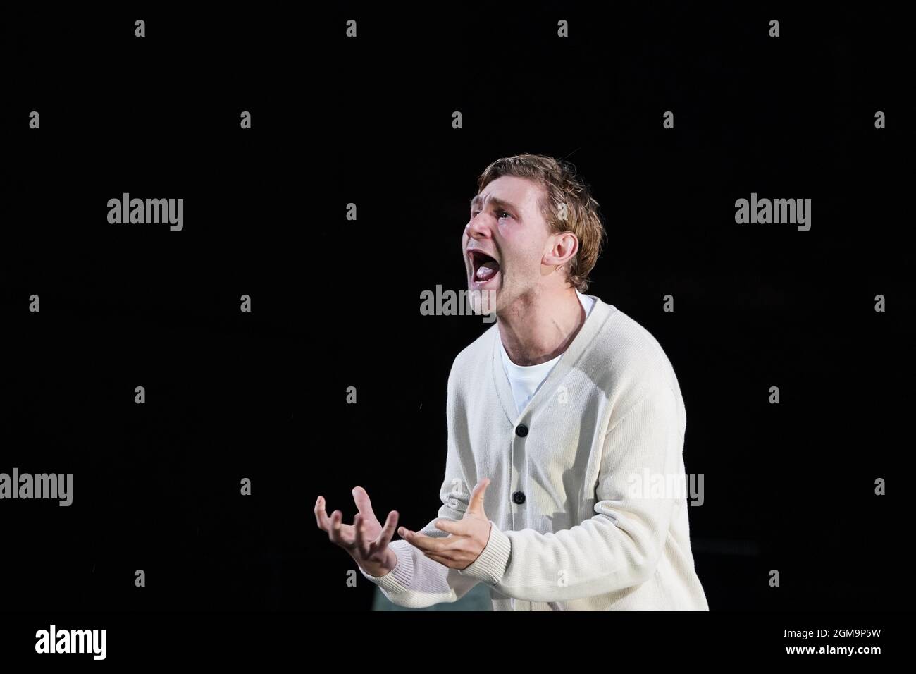 Adam mcewan hi-res stock photography and images - Alamy