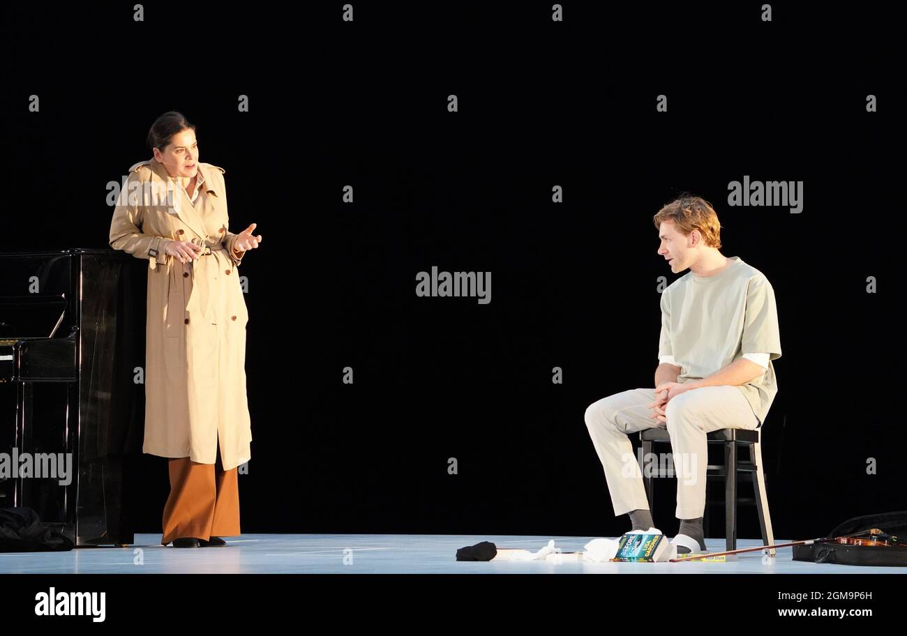 Adam mcewan hi-res stock photography and images - Alamy