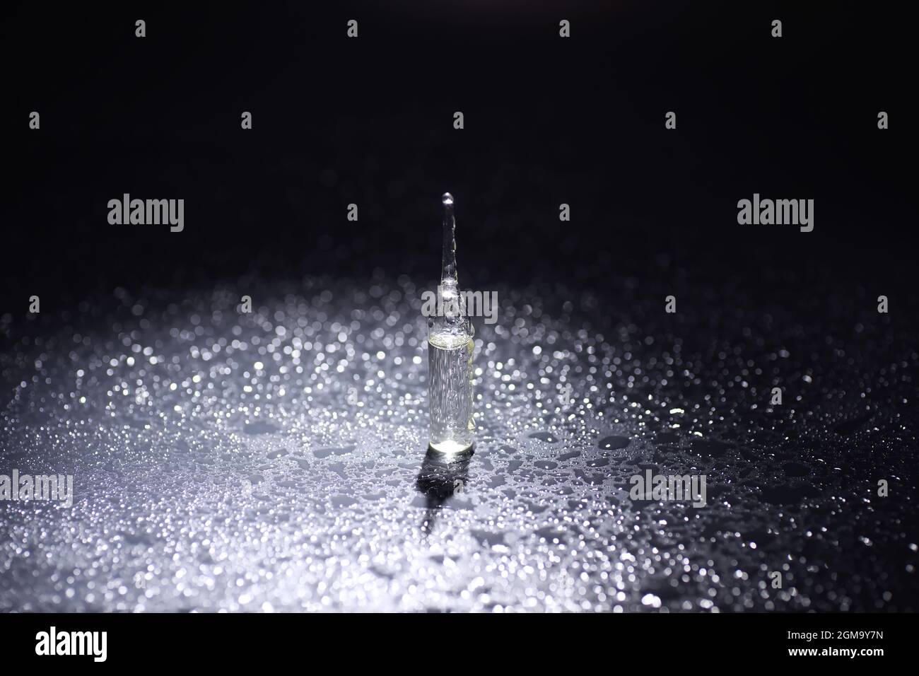 Medical drug in ampoules. Medicines for injection Stock Photo - Alamy