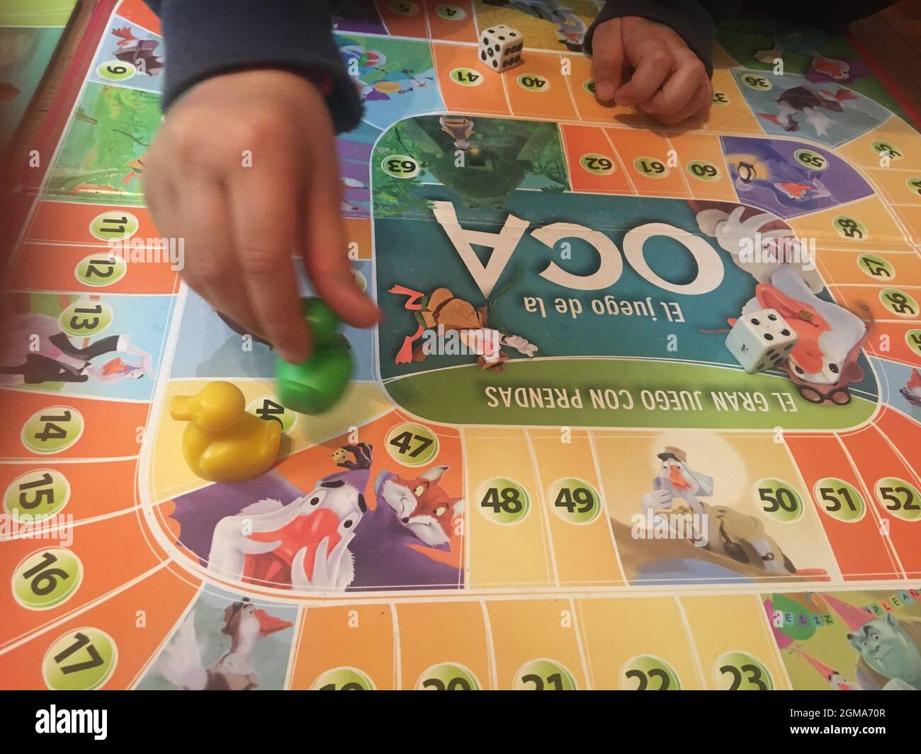 Playing board game children hi-res stock photography and images - Alamy