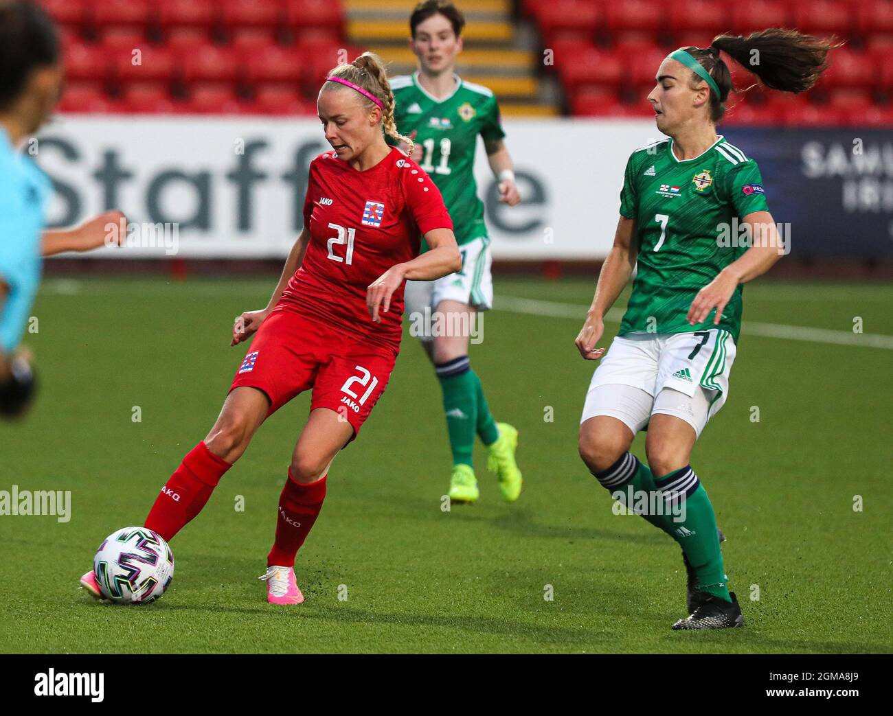 Mccarron chloe international football hi-res stock photography and ...