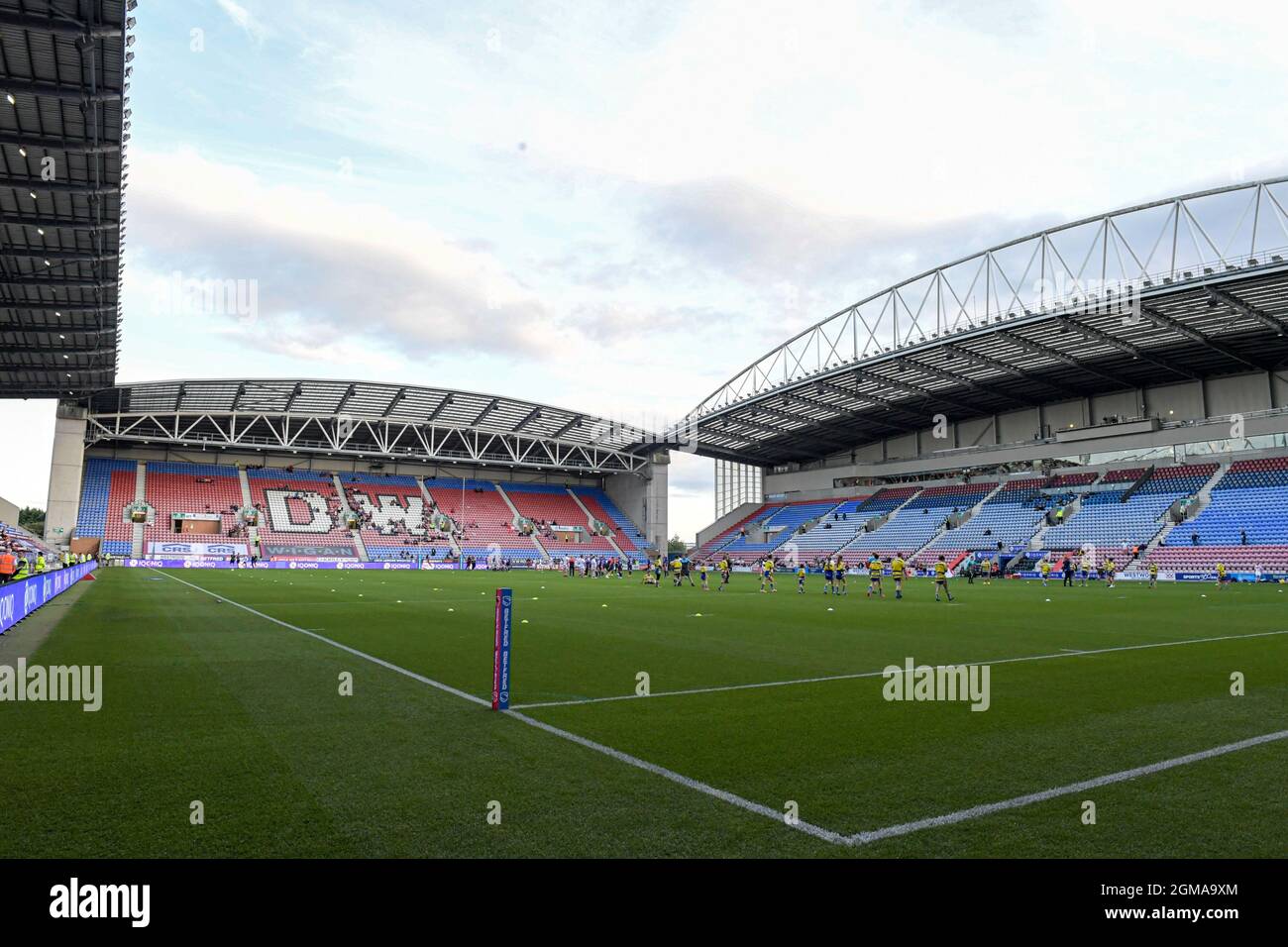 A general view of the DW stadium, the home of Wigan Warriors Stock ...