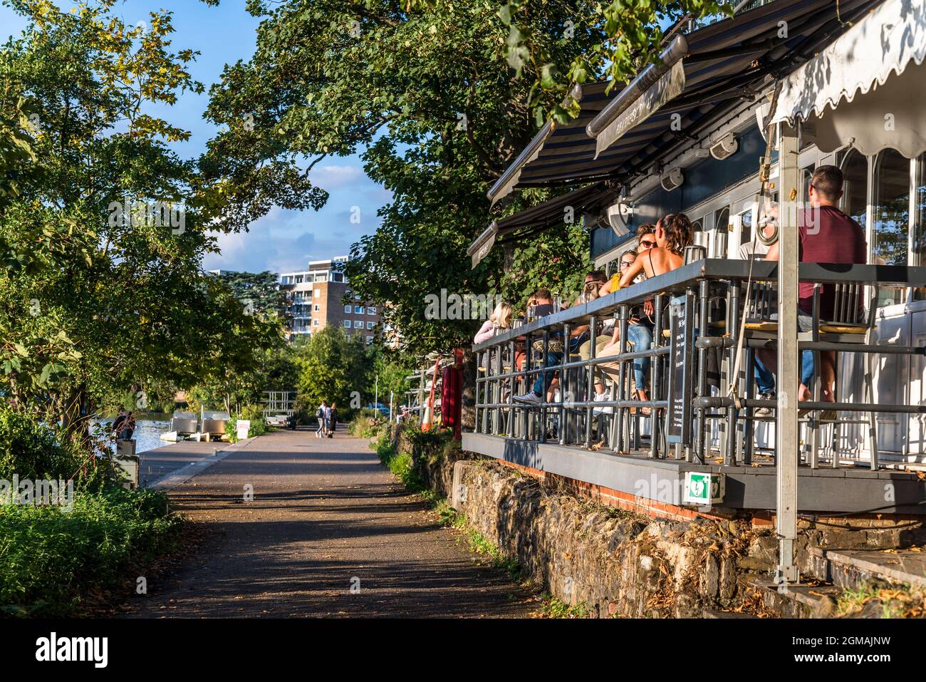 The boaters inn hi-res stock photography and images - Alamy