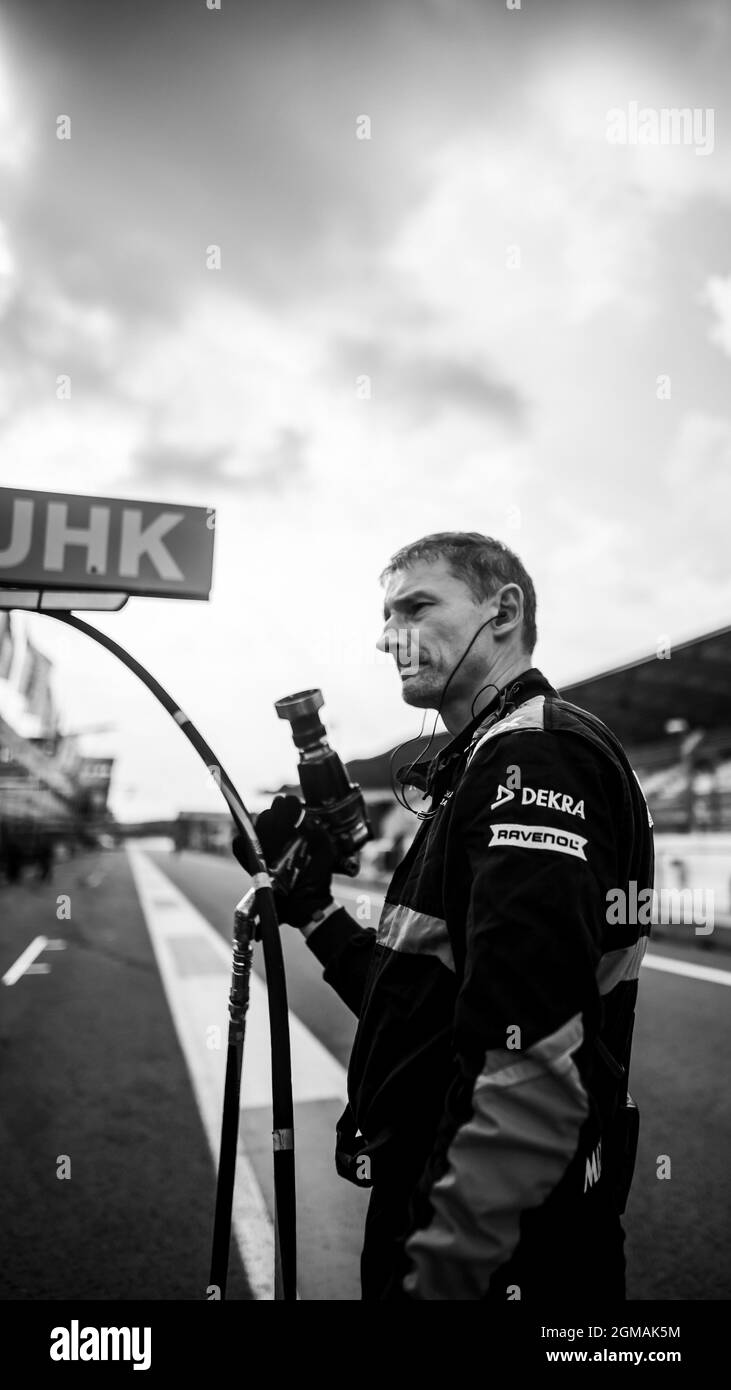 Tt live Black and White Stock Photos & Images - Alamy