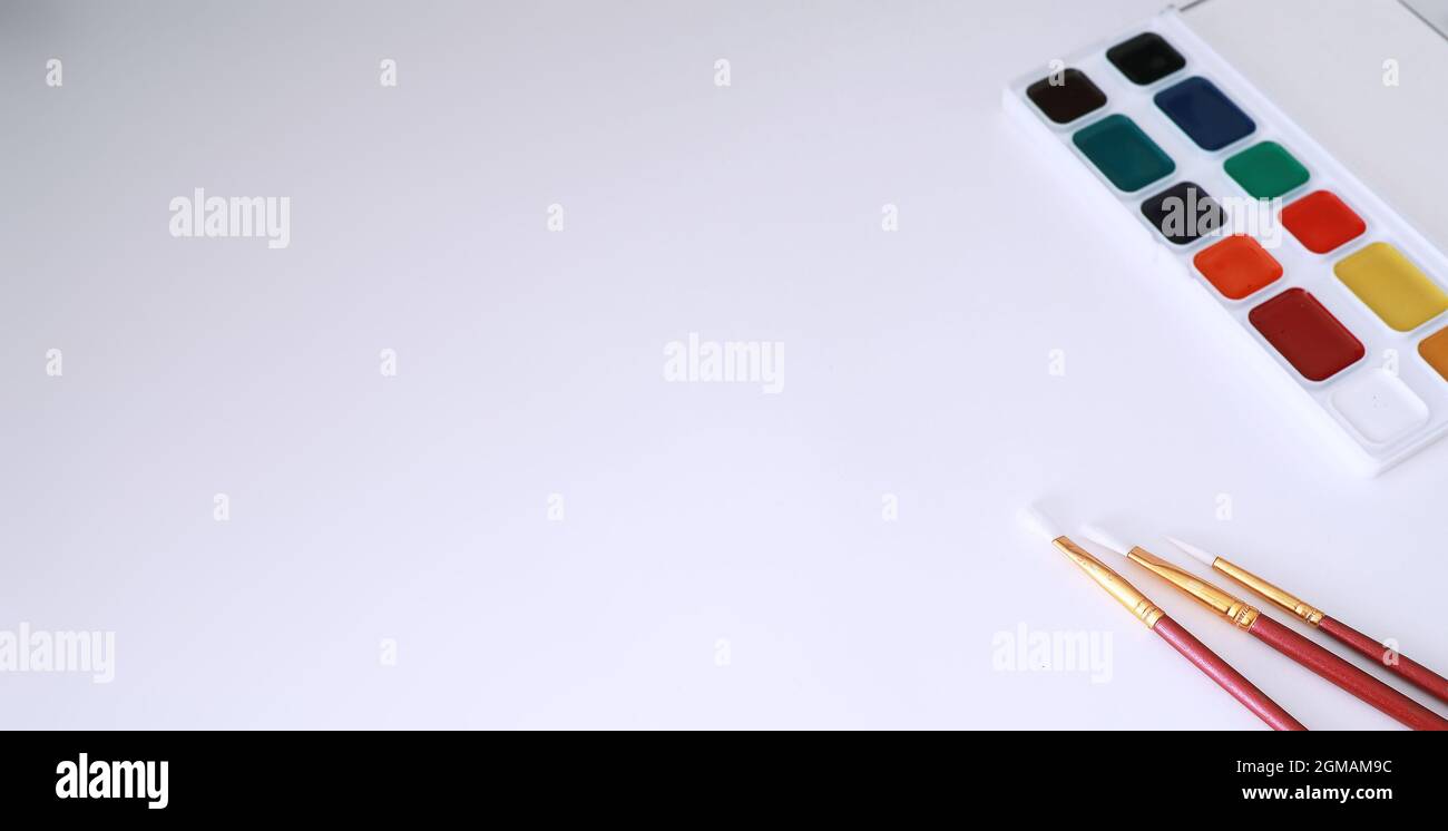 Stationery for drawing paints on a white sheet of paper Stock Photo - Alamy