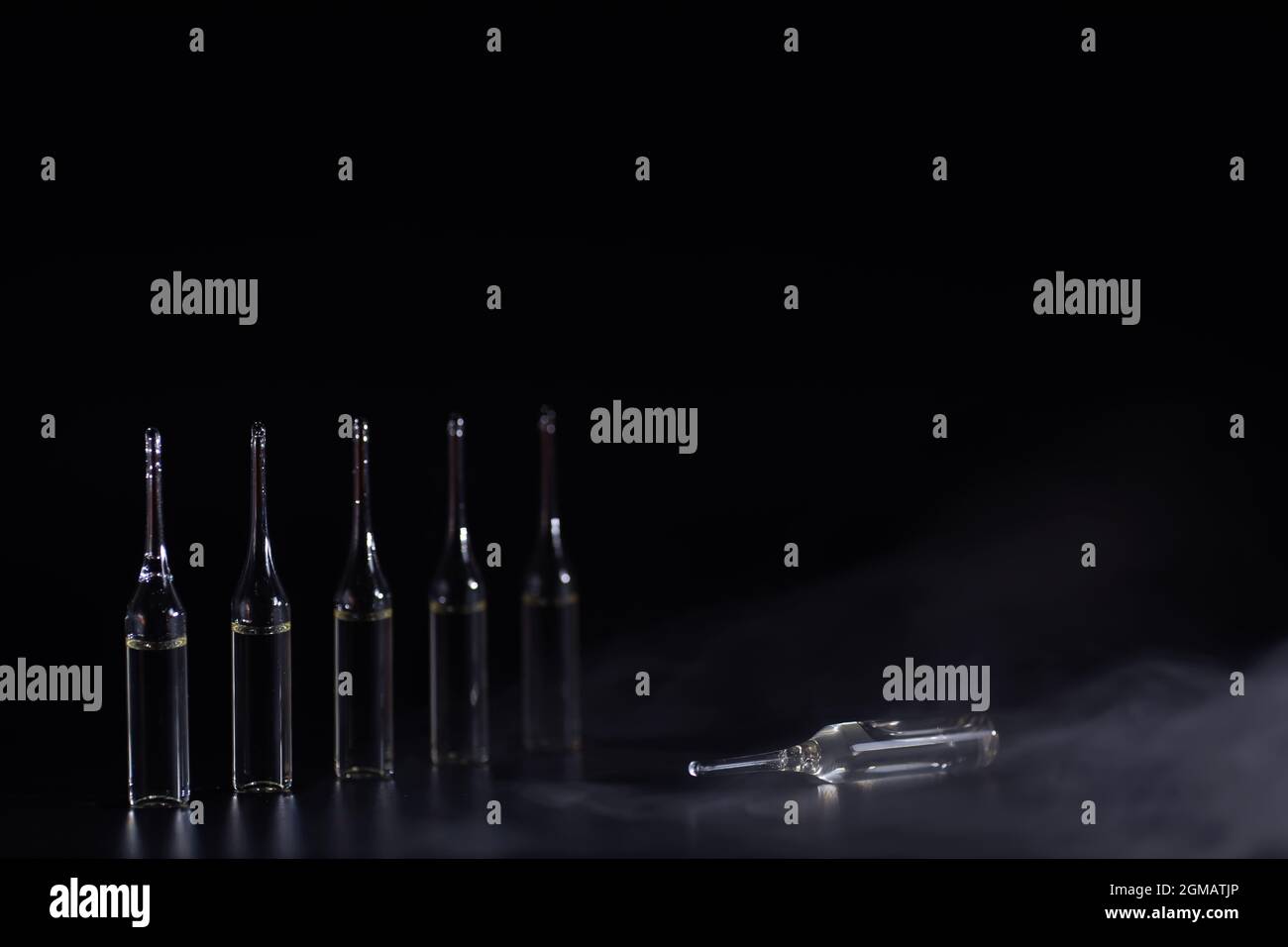 Medical drug in ampoules. Medicines for injection Stock Photo - Alamy