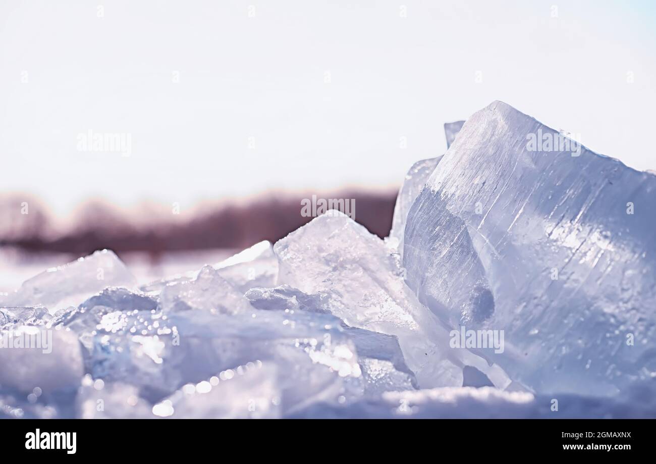 Melting ice cube sun hi-res stock photography and images - Alamy