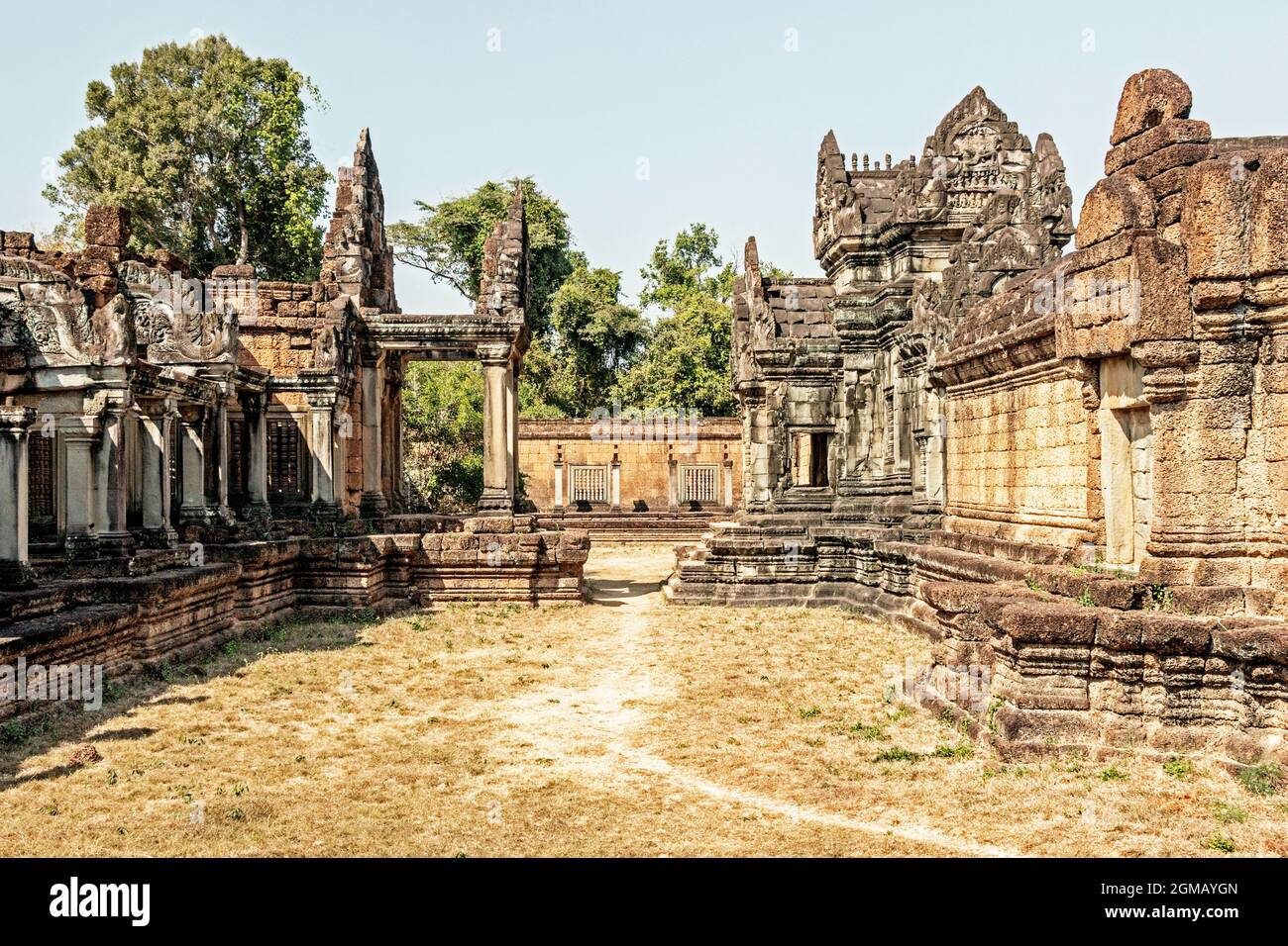 Banteay samre temple wall hi-res stock photography and images - Alamy