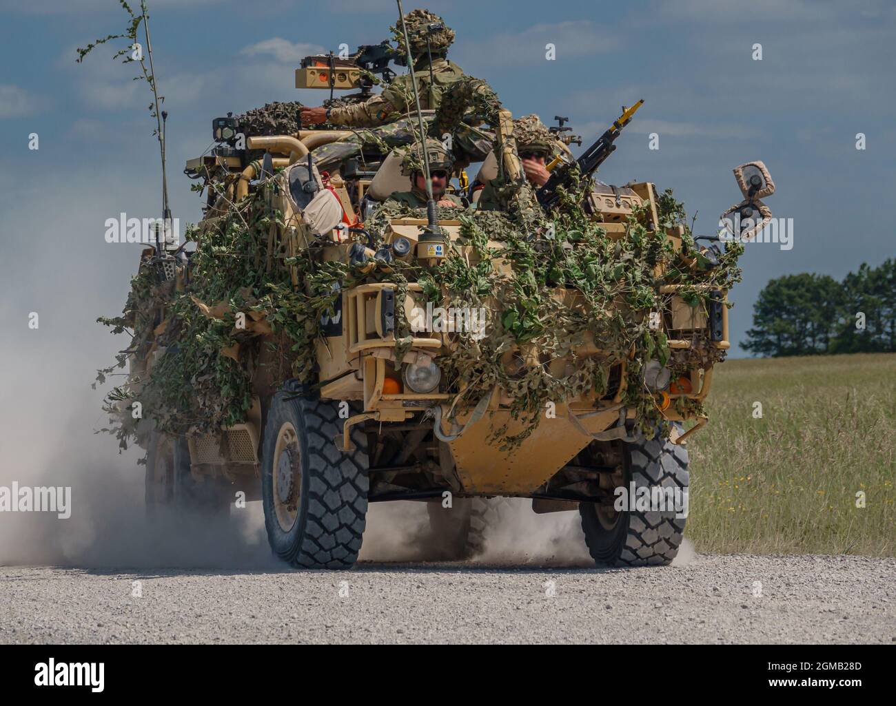 British army Supacat Jackal (MWMIK) rapid assault, fire support and ...
