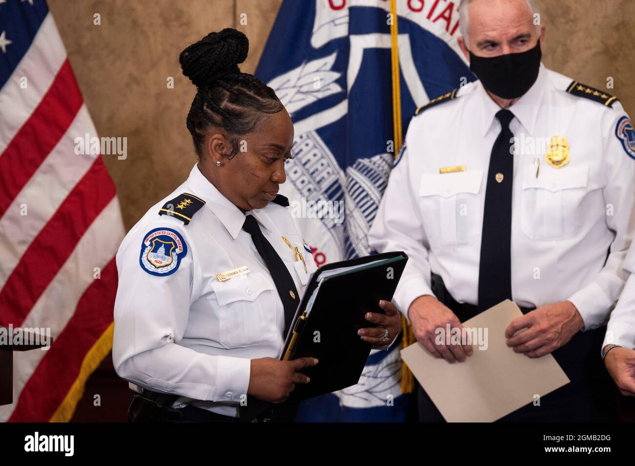 Intelligence operations hi-res stock photography and images - Alamy