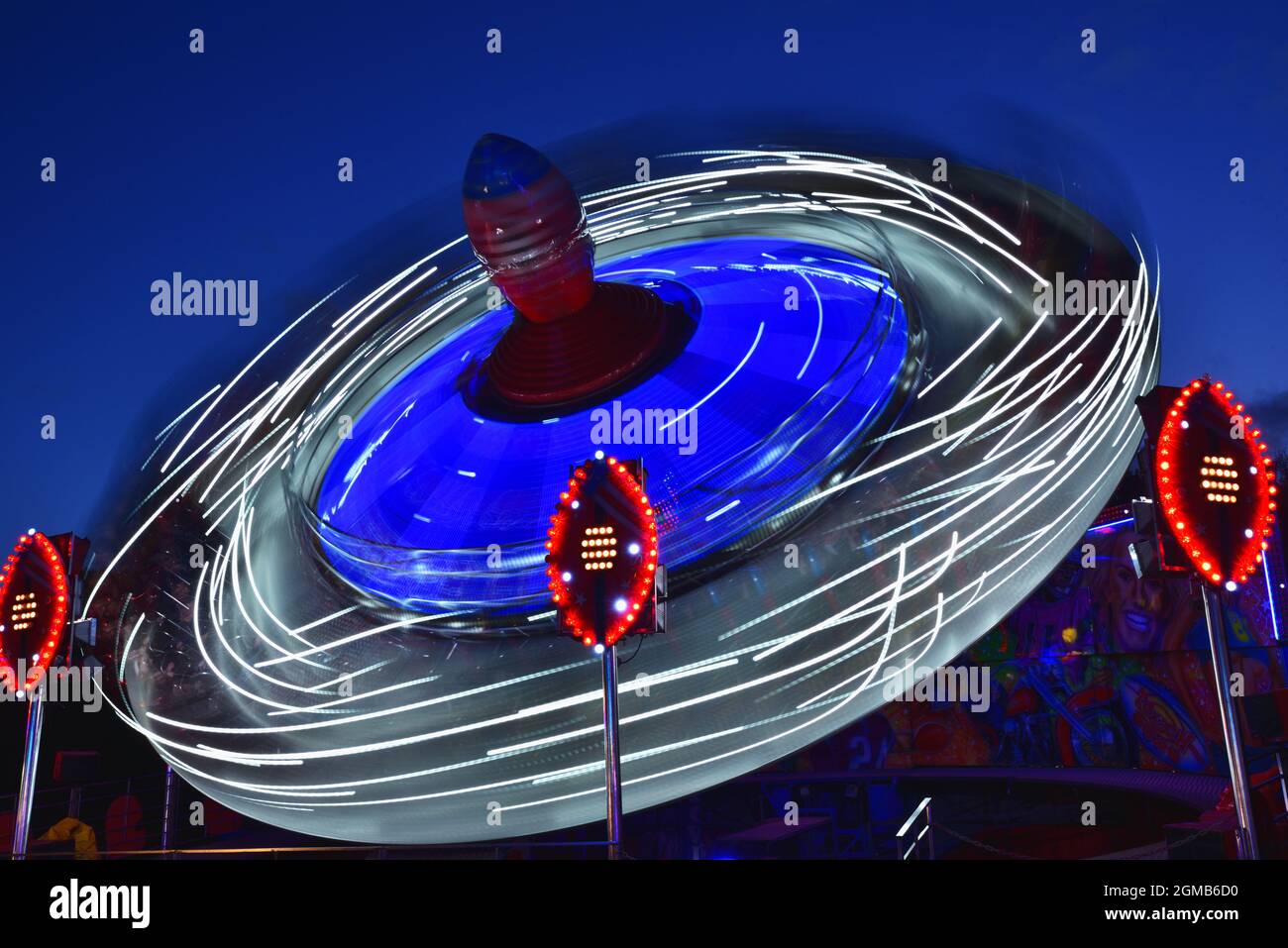 Tilting motion hi-res stock photography and images - Alamy