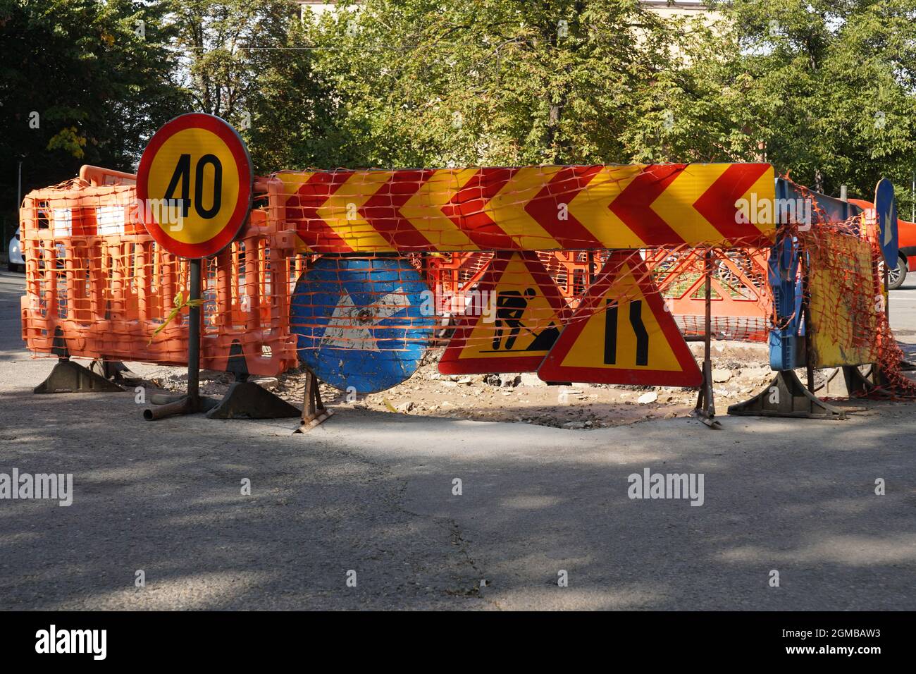 Work in road traffic signs hi-res stock photography and images - Alamy