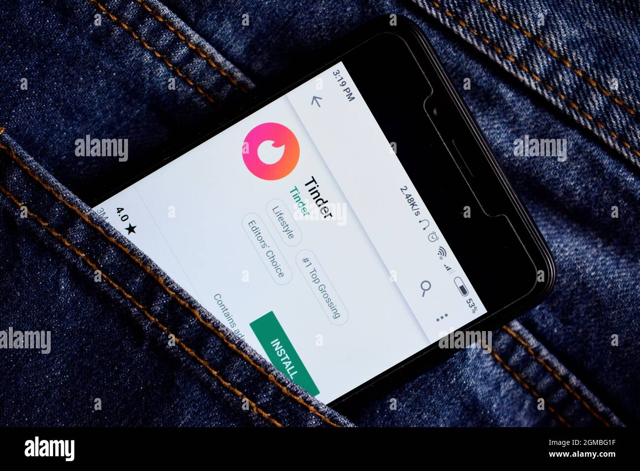 Tinder app icon hi-res stock photography and images - Alamy