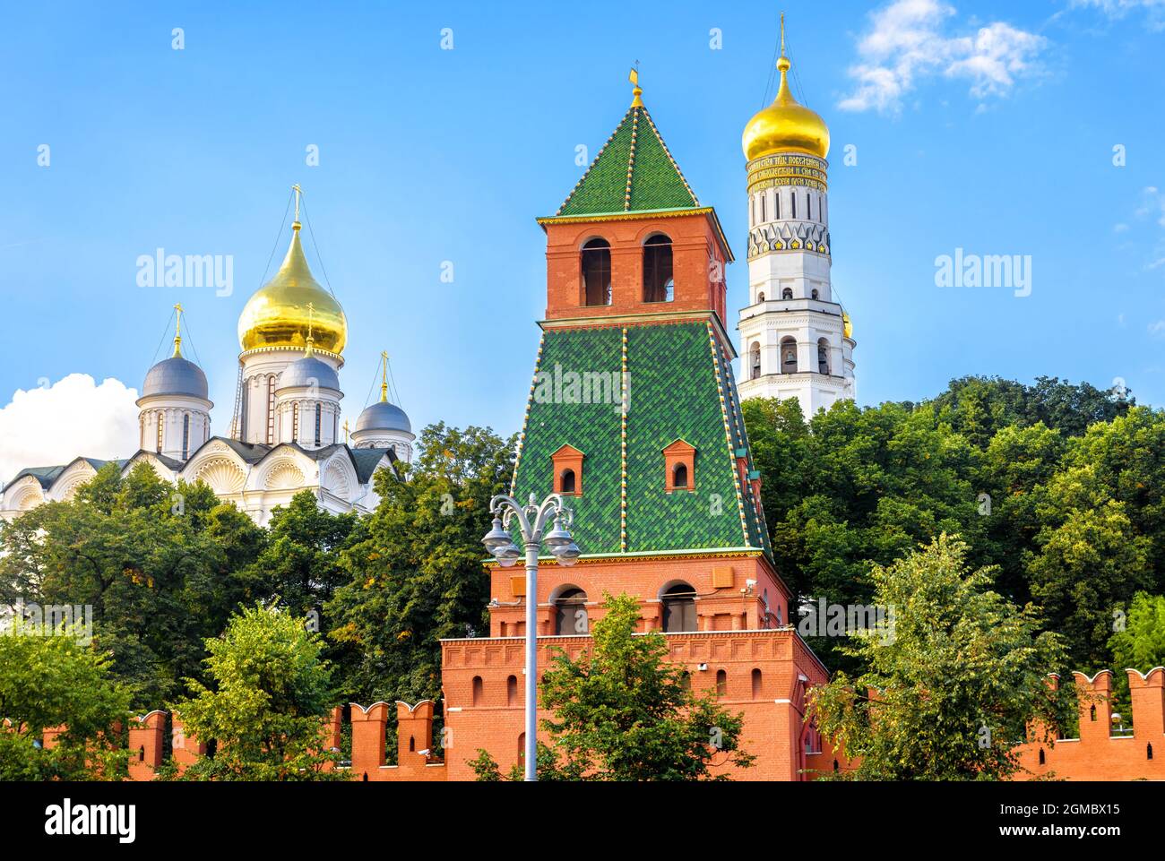 Medieval city wall top hi-res stock photography and images - Alamy