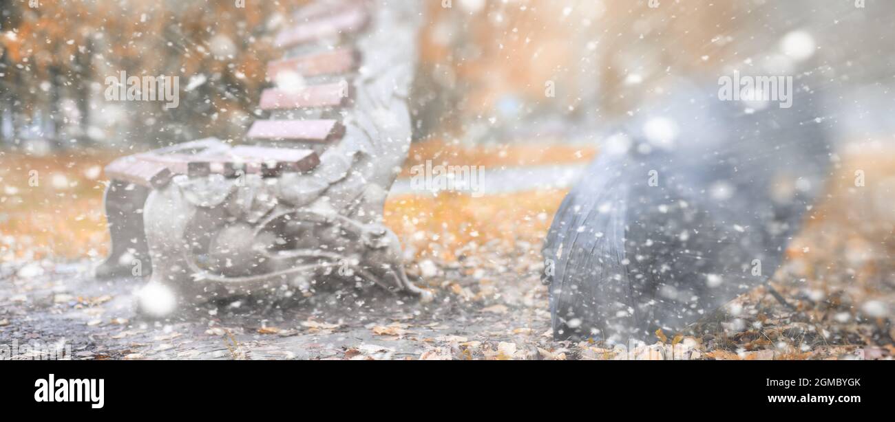 Background autumn park in the days of the first snow Stock Photo - Alamy
