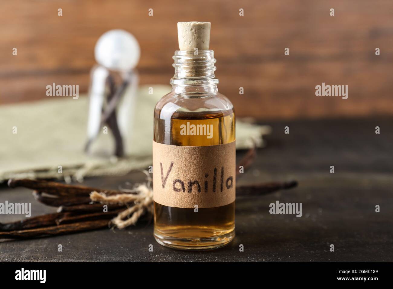 Vanilla Extract Bottle High Resolution Stock Photography and Images - Alamy