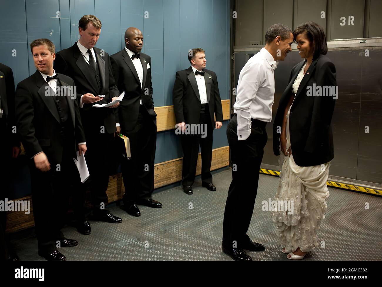 Staff secret service agents hi-res stock photography and images - Alamy