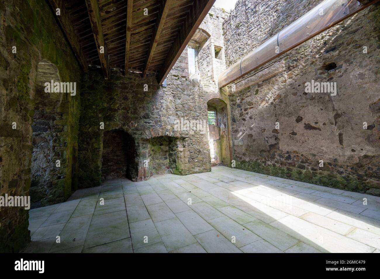 Huntly castle scotland exterior hi-res stock photography and images - Alamy