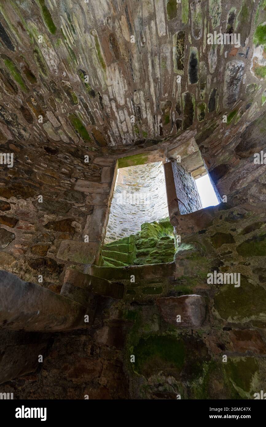 Huntly castle scotland exterior hi-res stock photography and images - Alamy