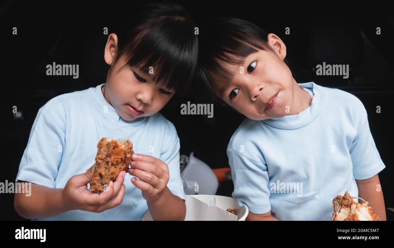 Chicken car hi-res stock photography and images - Alamy