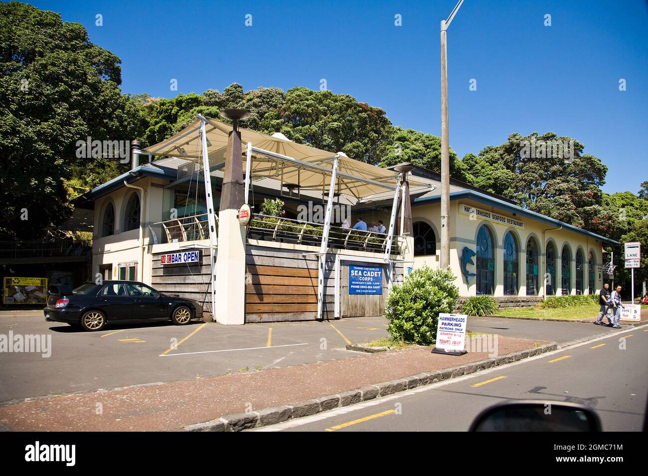Hammerheads restaurant hi-res stock photography and images - Alamy