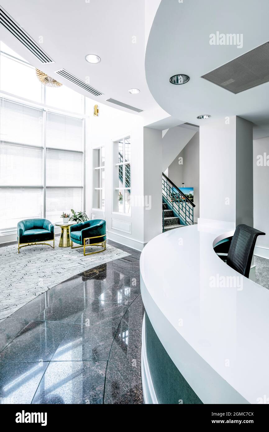 Office lobby modern design hi-res stock photography and images - Alamy