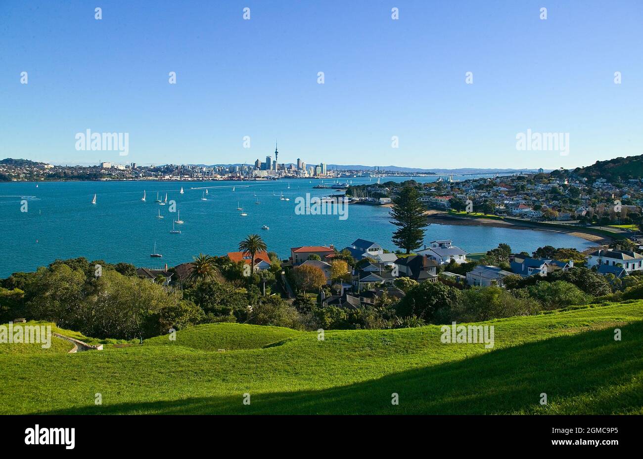 Auckland northern motorway hi-res stock photography and images - Alamy