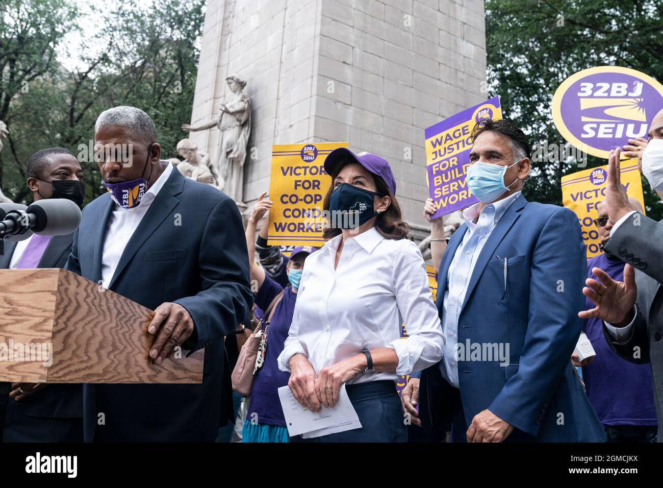 Presideint of union SEIU 32Bj Kyle Bragg speaks at SEIU 32BJ rally on ...