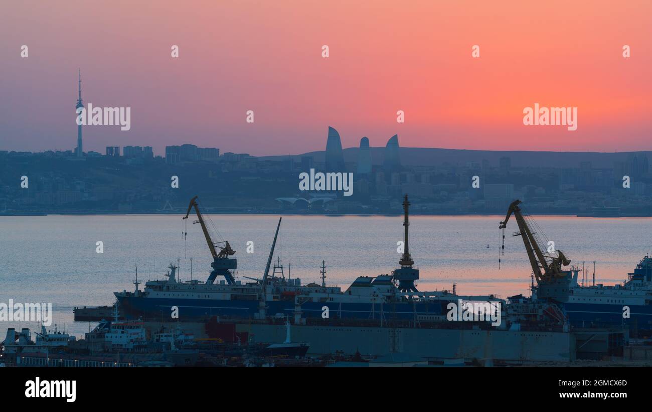 Colorful sunset over the Baku bay Stock Photo - Alamy