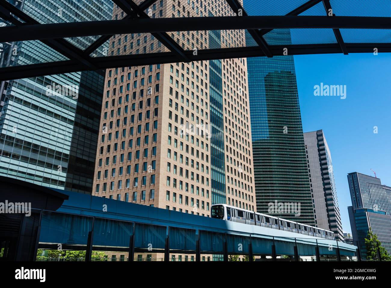 Shimbashi station hi-res stock photography and images - Alamy