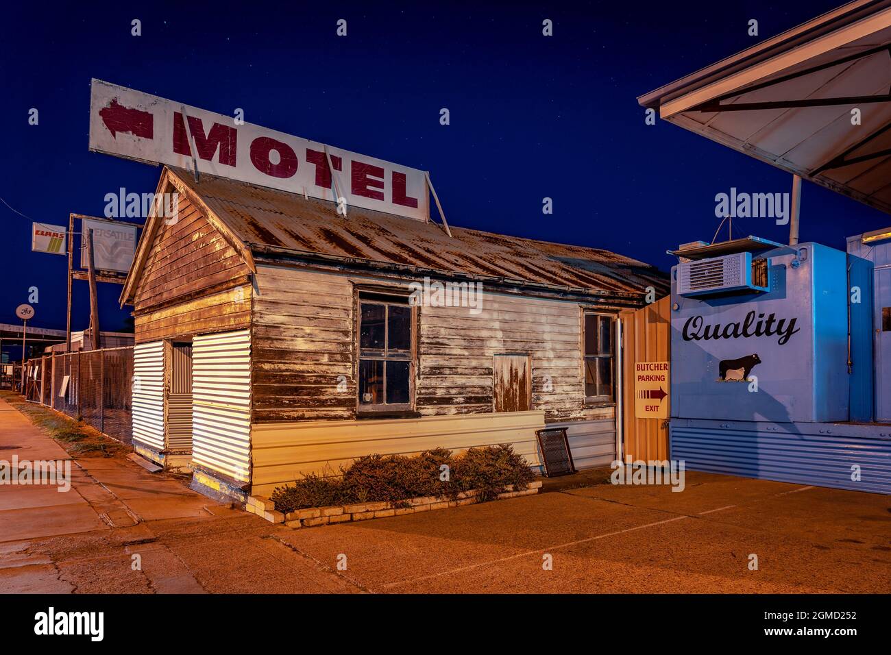 Old traditional butcher shop sign hi-res stock photography and images ...