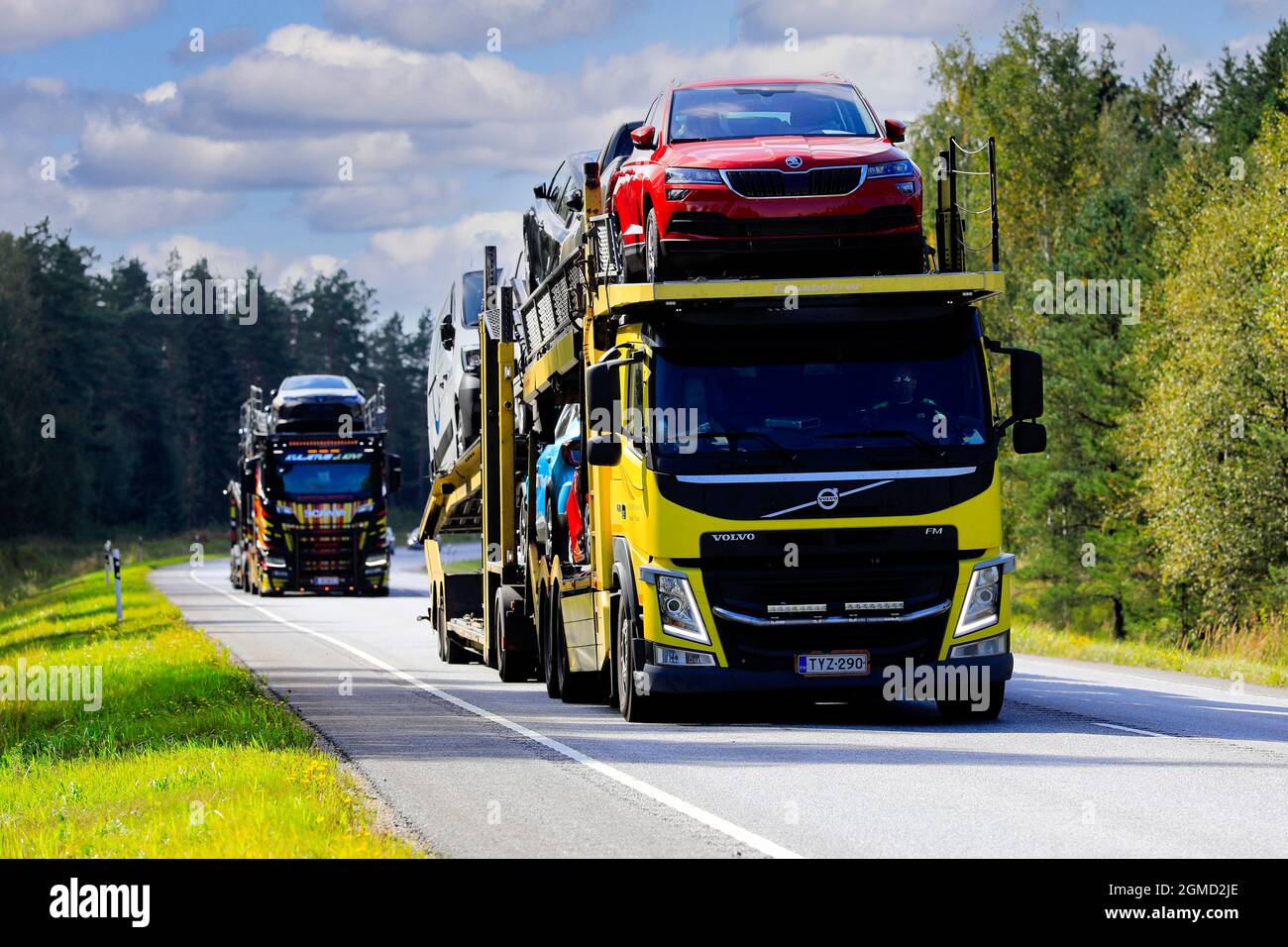Car carriers hi-res stock photography and images - Alamy