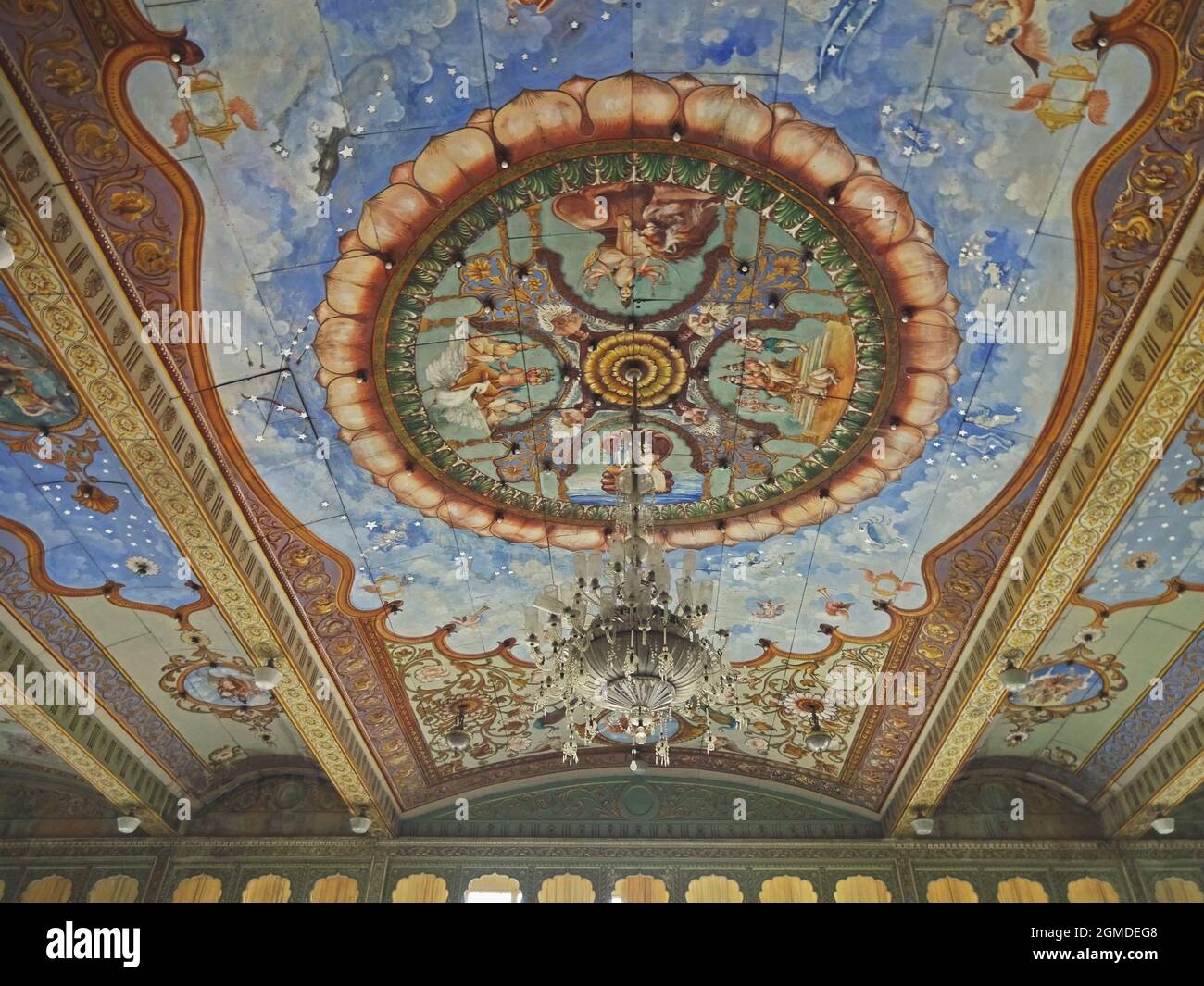 Painted ceiling at amba vilas palace in karnataka Stock Photo - Alamy