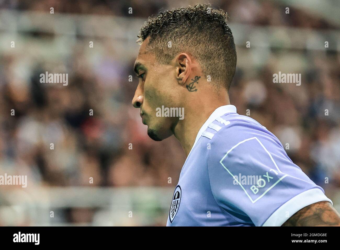 Raphinha #10 of Leeds United with his anchor neck tattoo Stock Photo ...