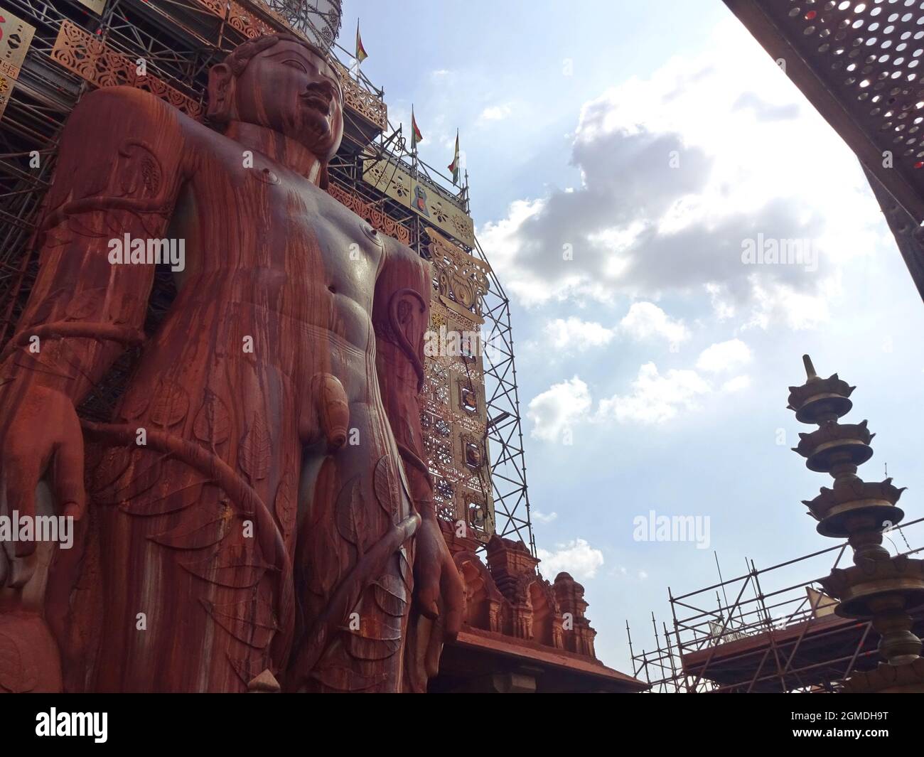 carving and sculpture at Lord Gomateswara, Bahubali, Jainism ...