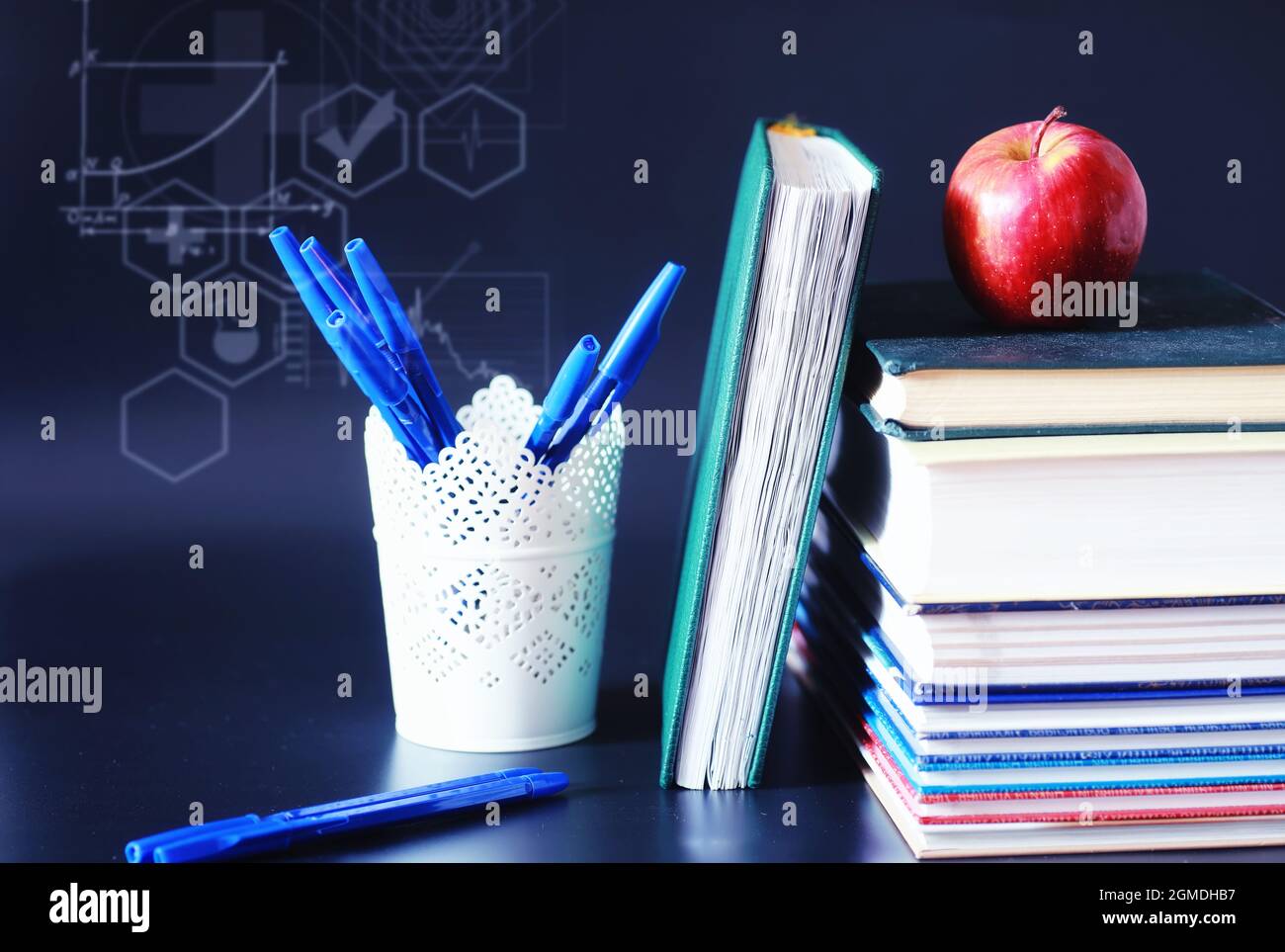 Chemistry laboratory formul hi-res stock photography and images - Alamy