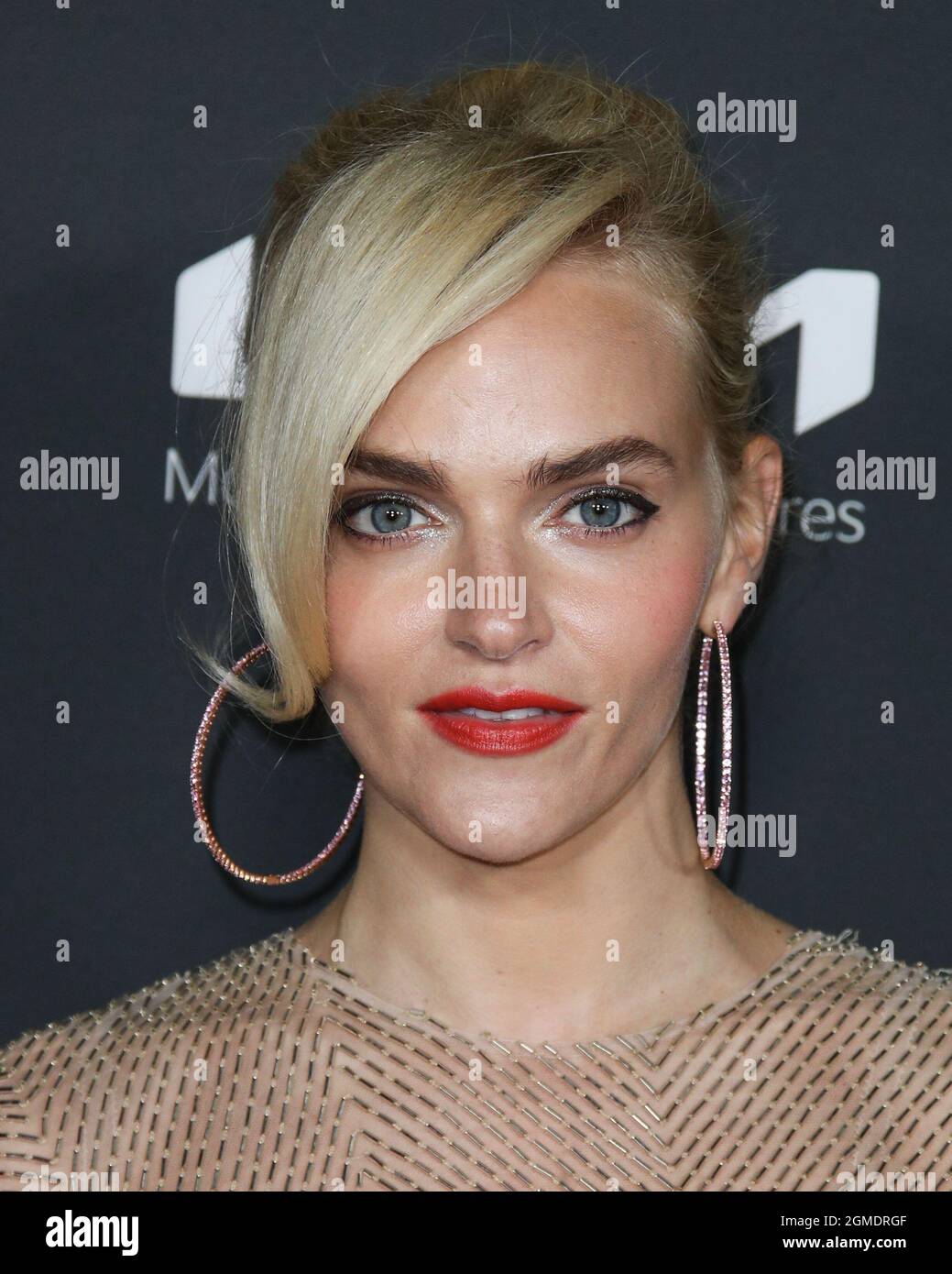 Madeline kathryn brewer hi-res stock photography and images - Alamy