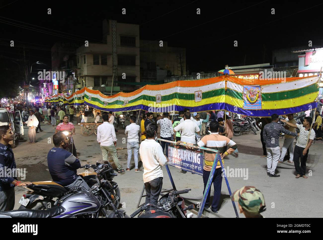 Beawar, Rajasthan, India, September 17, 2021: Hindu devotees hold 251 ...