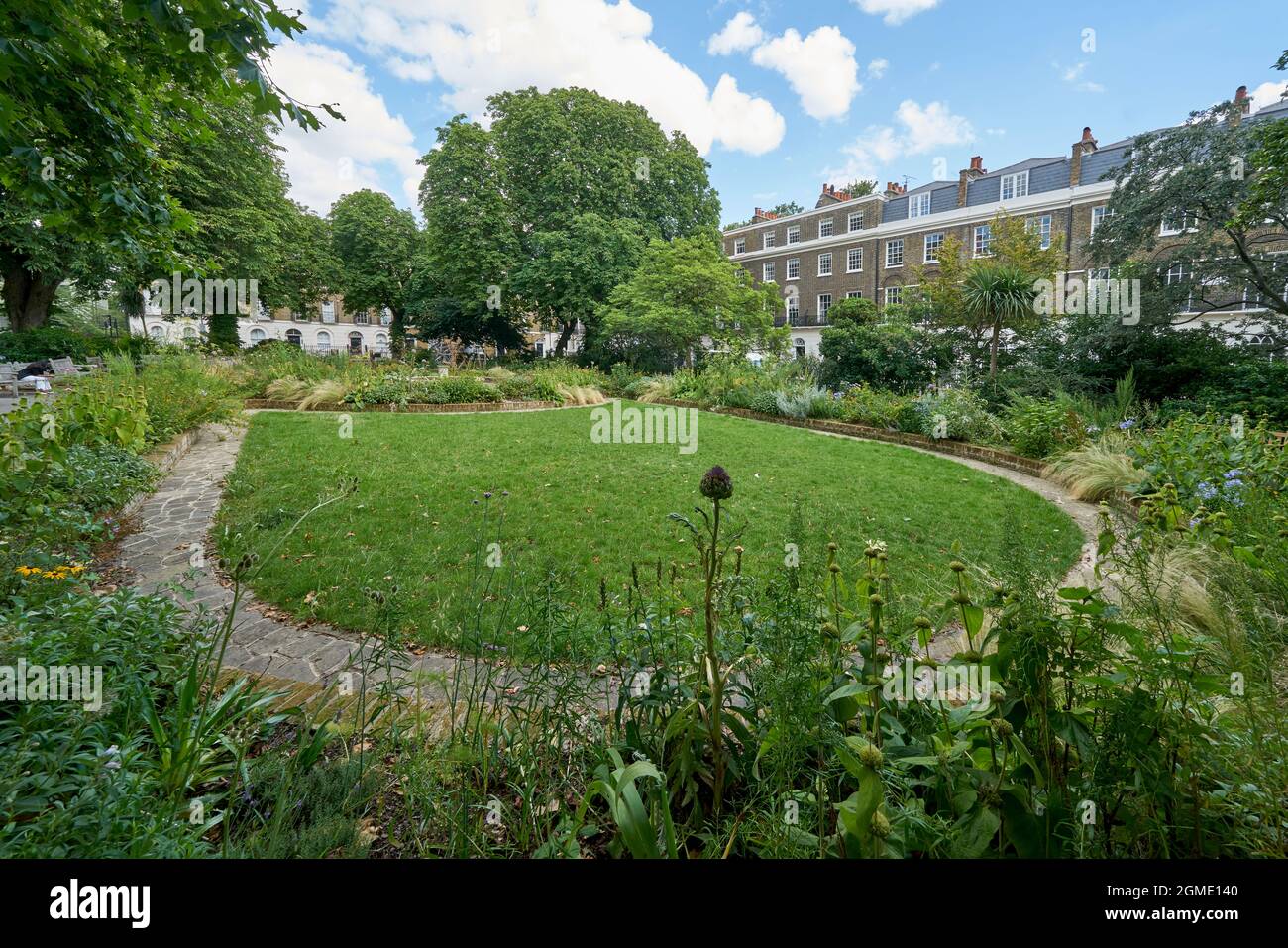 Georgian houses in islington hi-res stock photography and images - Alamy