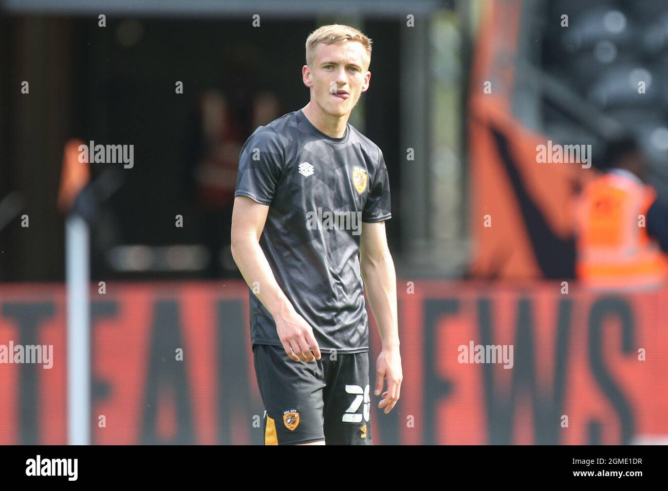 Matt Smith #20 of Hull City during the pre-game warmup Stock Photo - Alamy