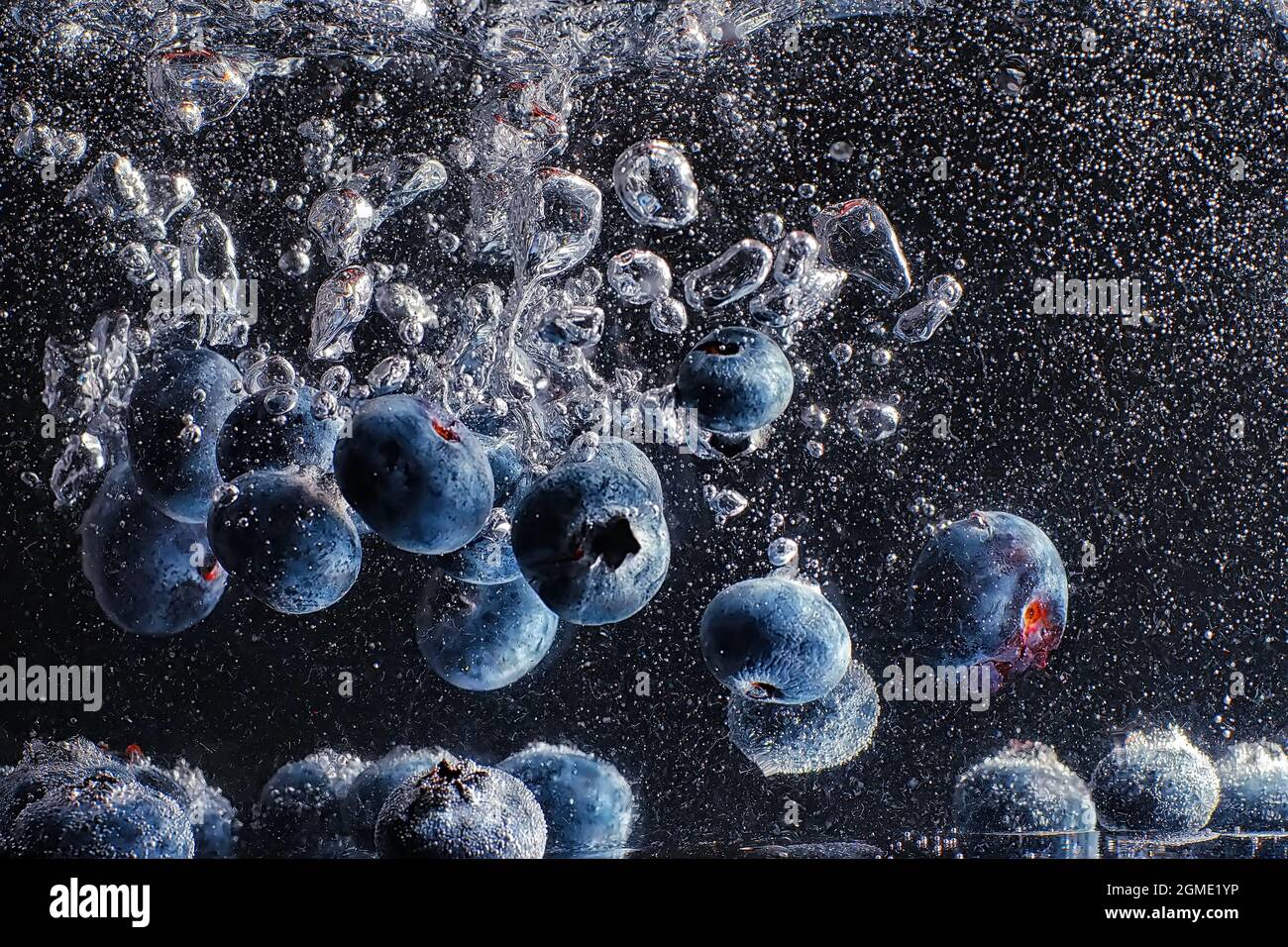Water drops on ripe sweet blueberry. Fresh blueberries background with ...