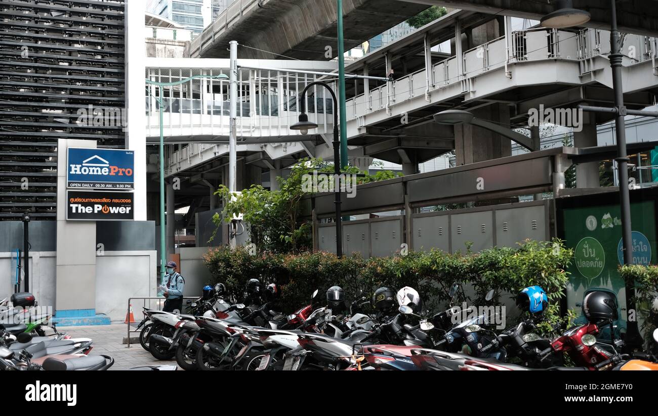 Thailand bts station hi-res stock photography and images - Alamy