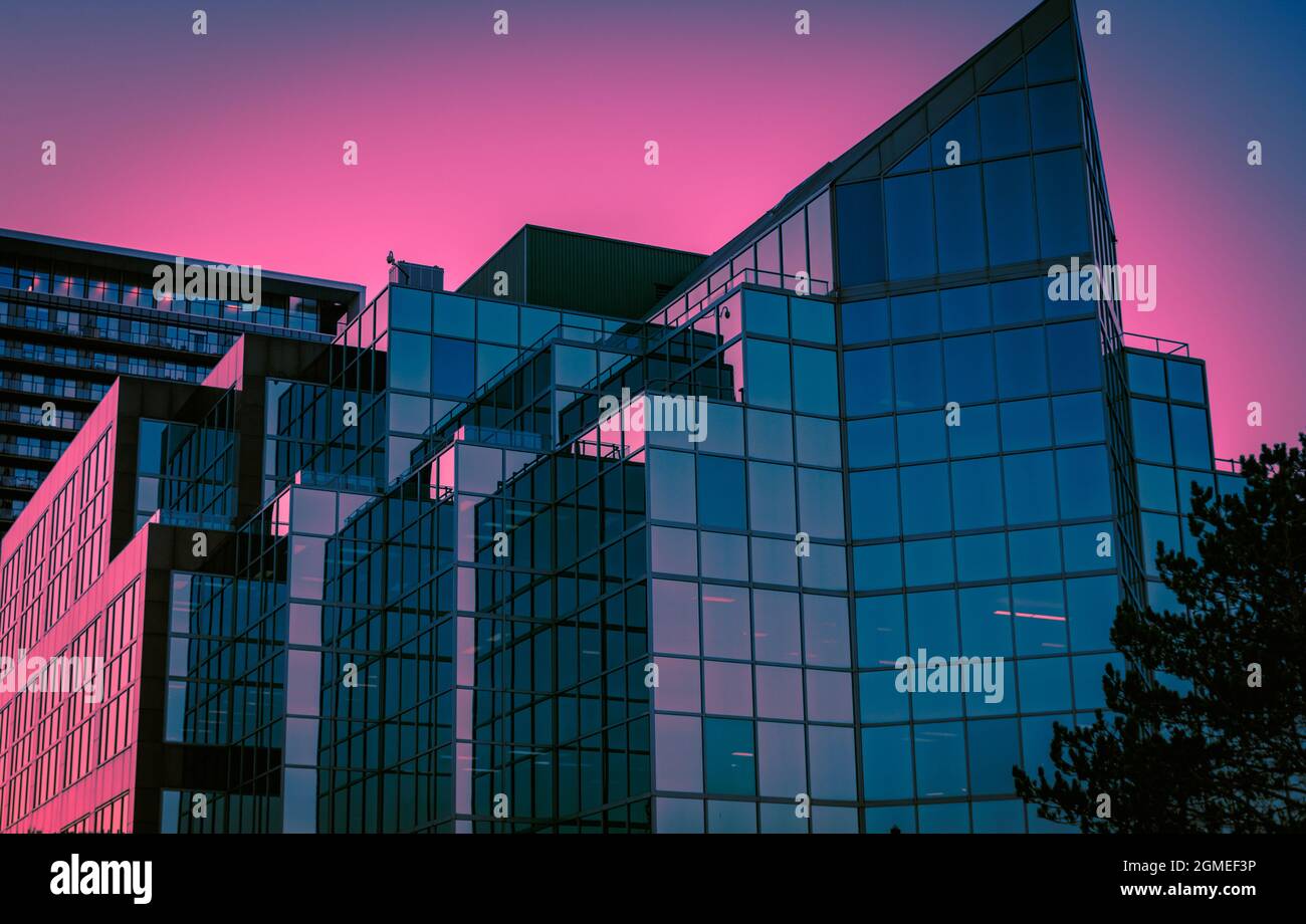 SUMMIT PLACE office building exterior Stock Photo - Alamy