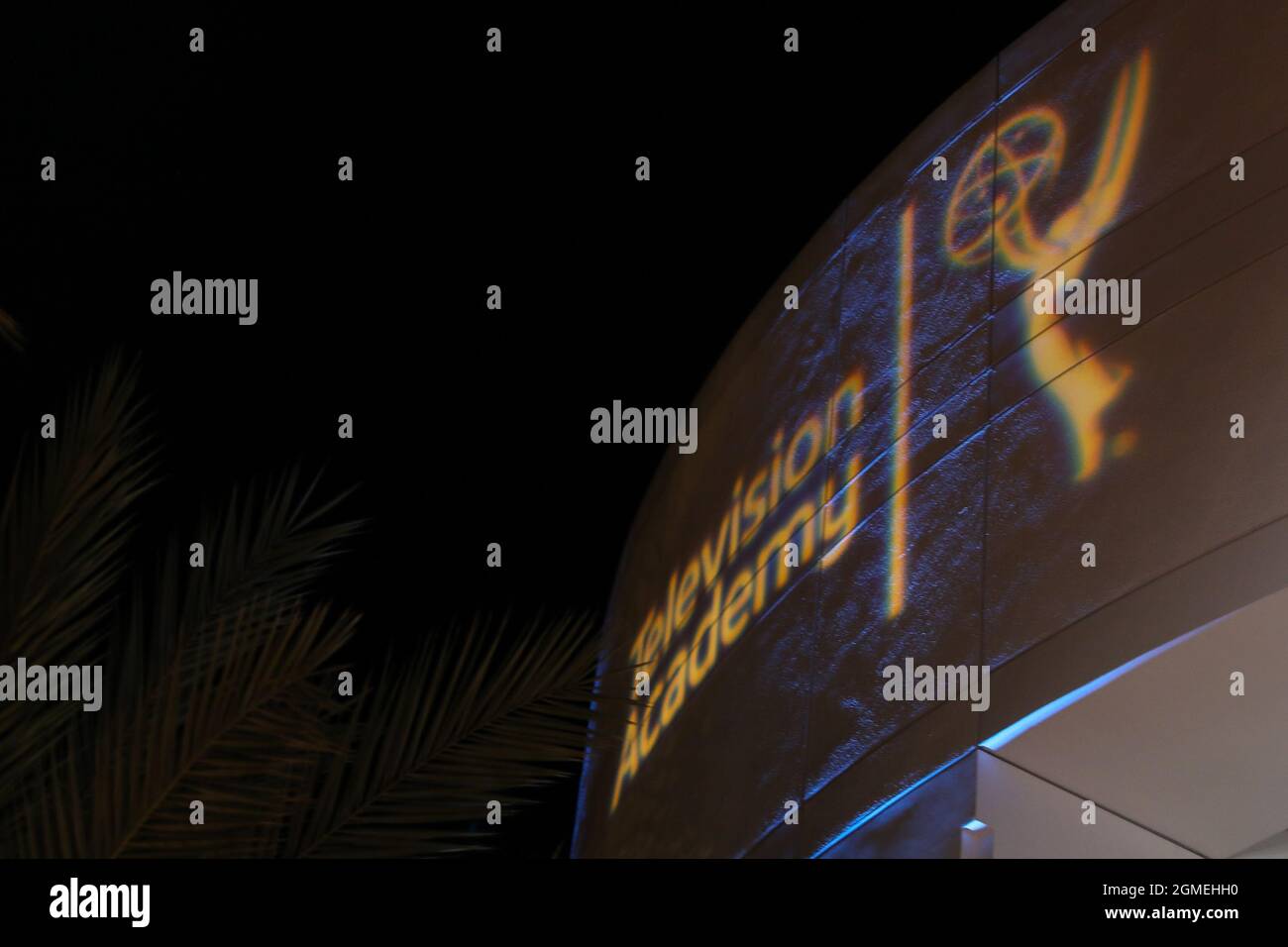 Emmys logo hi-res stock photography and images - Alamy