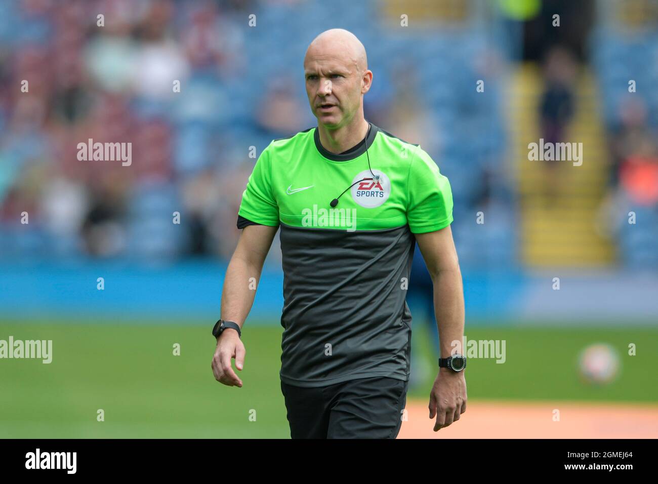 Referee Anthony Taylor before the game Stock Photo - Alamy