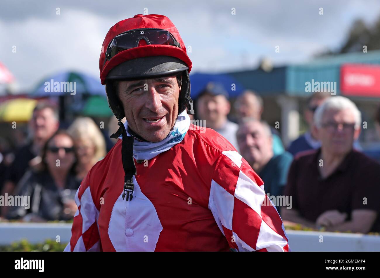 Horse racing navan racecourse hi-res stock photography and images - Alamy