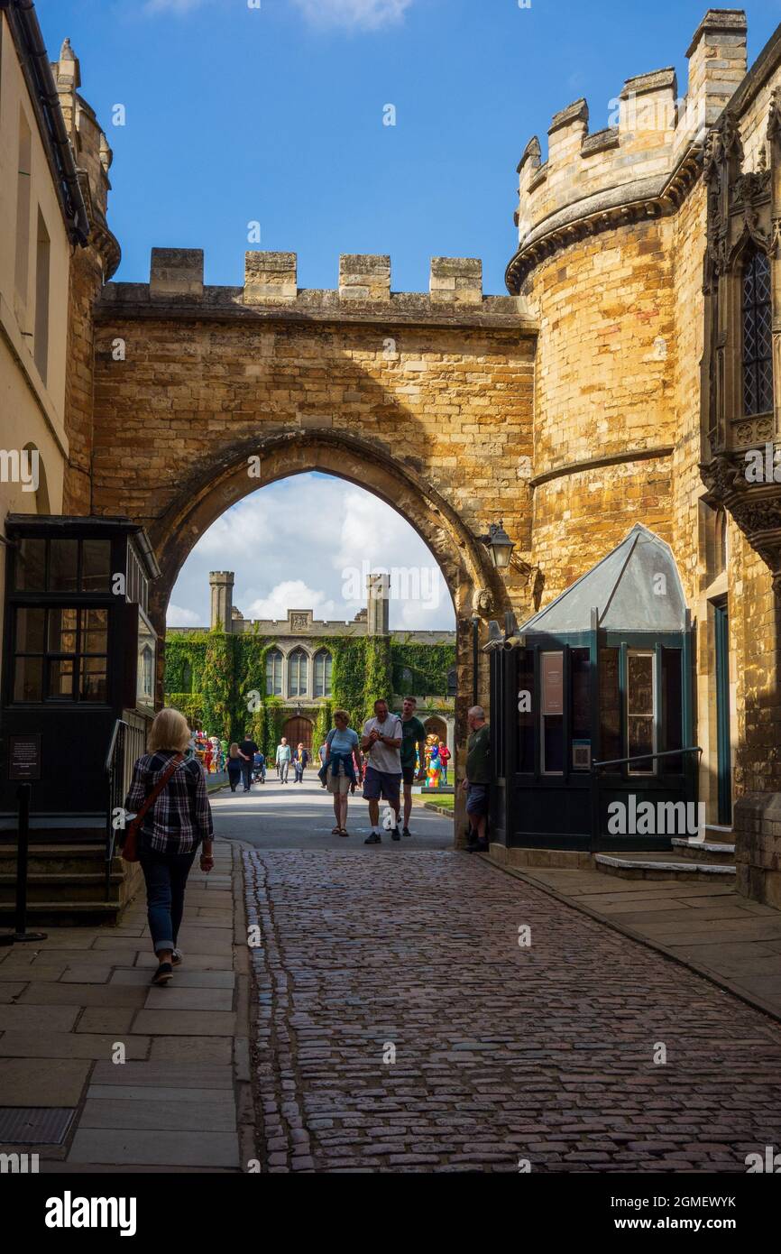Entrance to lincoln castle hi-res stock photography and images - Alamy